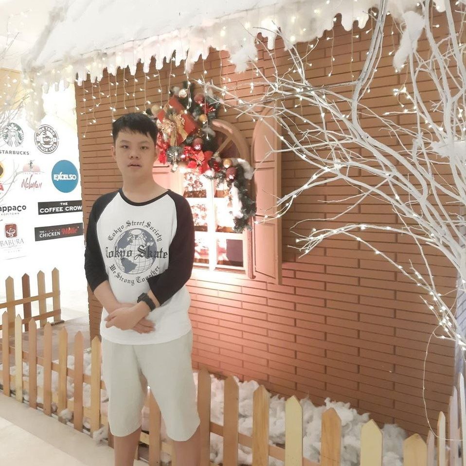 Josh Christmas Rommlynn's Profile